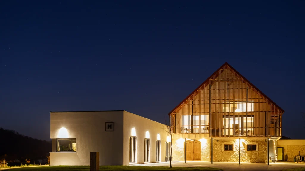 Turistična kmetija MAROF - Winery and Apartments